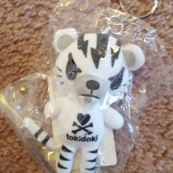 tokidoki | Accessories | Nwt Tokidoki Onitsuka Tiger Collab Keychain ...